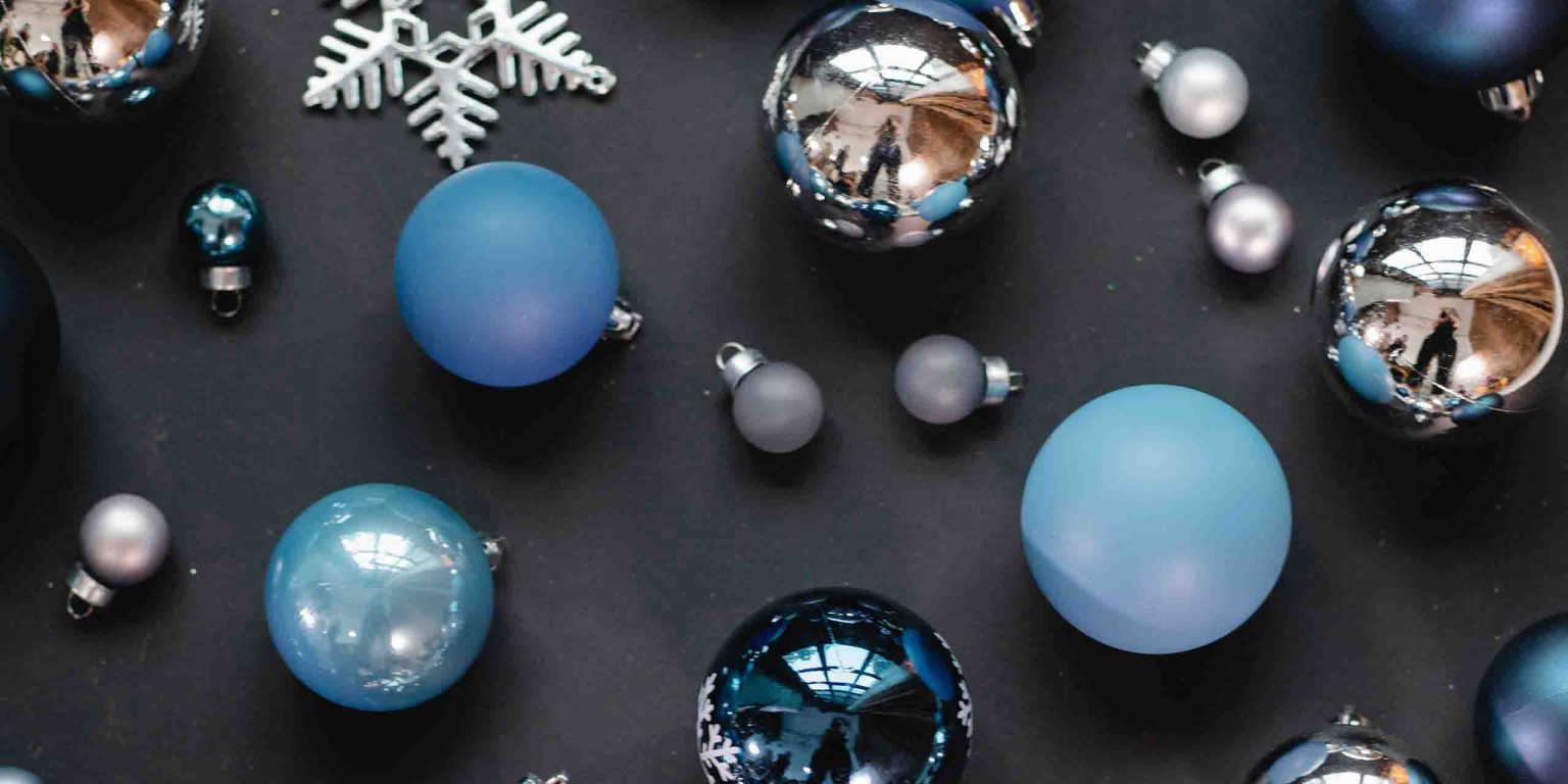 24 Modern Merch Ideas To Get Inspired & Make Brand Merch - Design Shifu