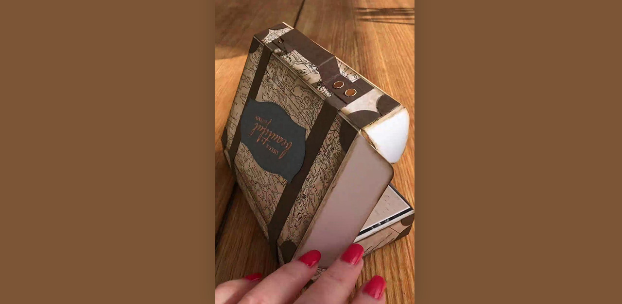 11 Creative Handmade Brochure Ideas for Inspiration